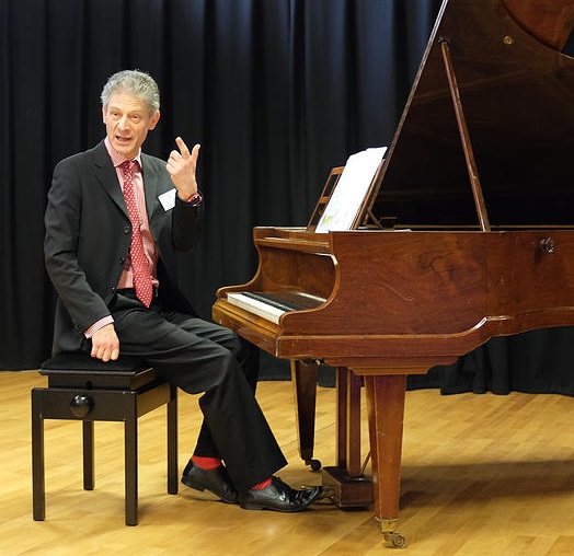 Performing and Lecturing – Julian Hellaby